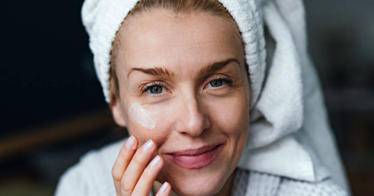 Crema antirughe fai da te: la ricetta per una pelle giovane - Donna Moderna