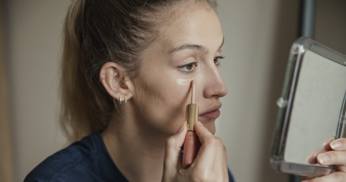 Correttore verde, scopri come usarlo e perché - Donna Moderna