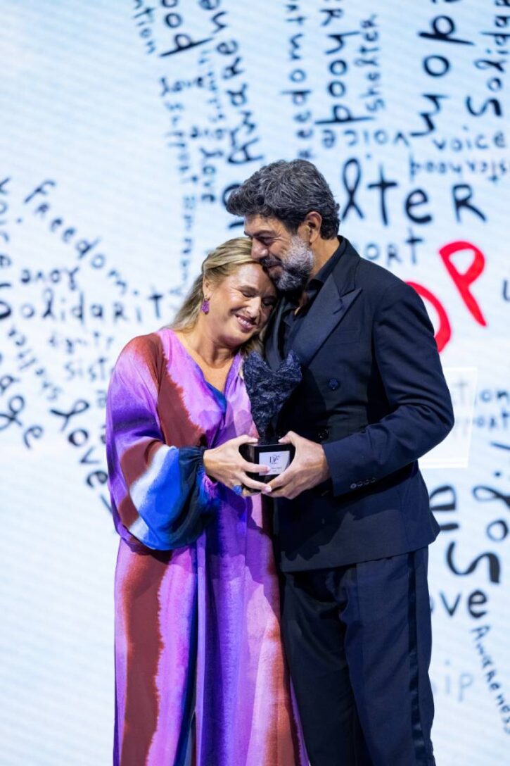 Intervista a Giulia Minoli presidente di Una Nessuna Centomila - Donna ...