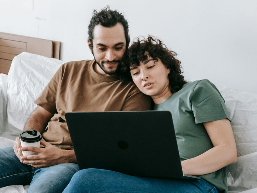 Adulazione: perché fa male a te stessa e alla coppia - Donna Moderna