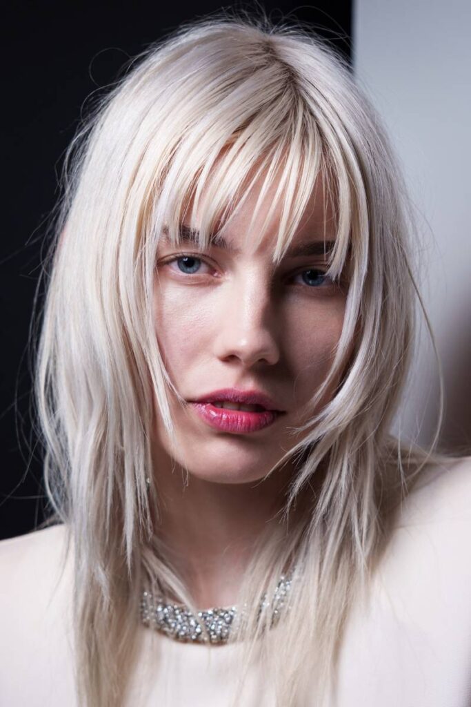 Biondo platino: tendenza capelli 2026 - Donna Moderna