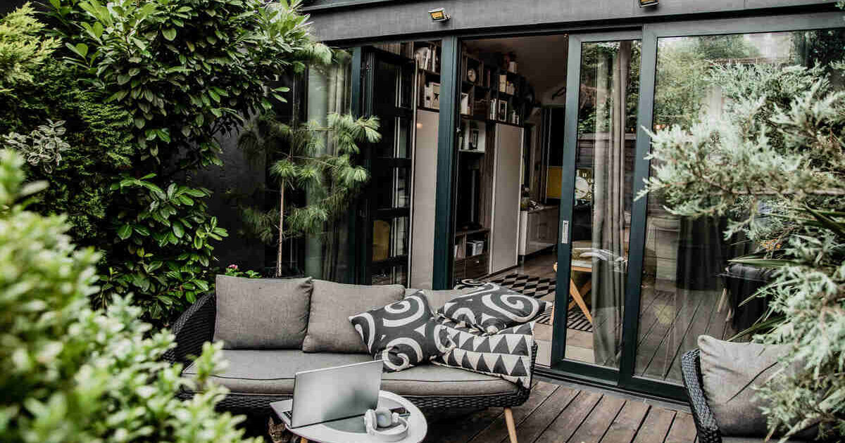 Piccolo patio? Ecco come trasformarlo in un angolo da sogno - Donna Moderna