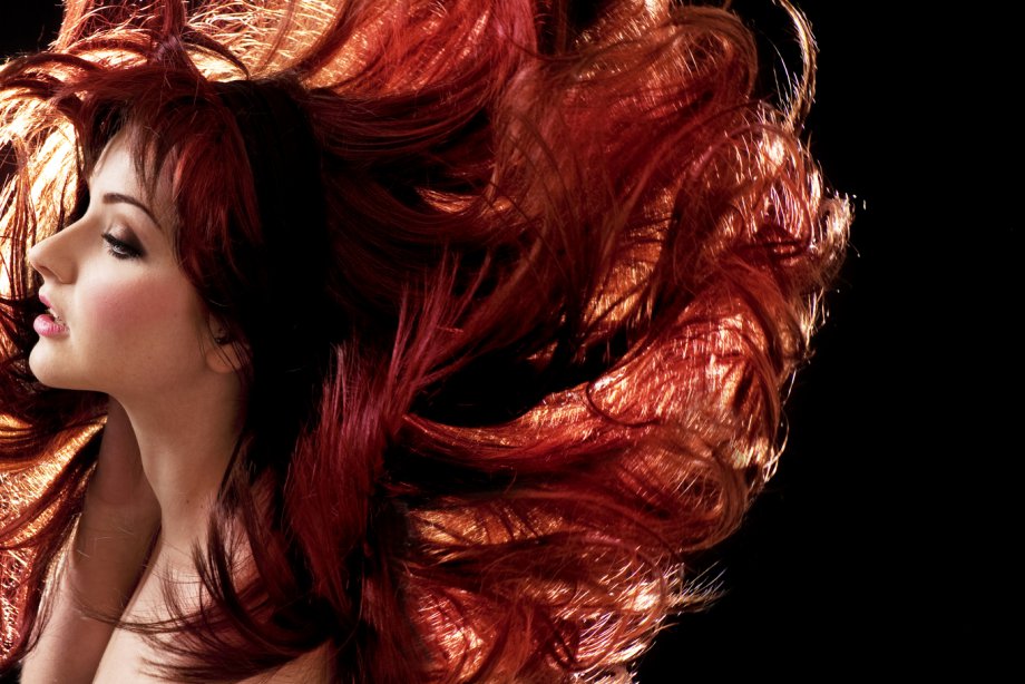 Capelli rossi bold burgundy, tendenze colore 2017 | A chi sta bene ...