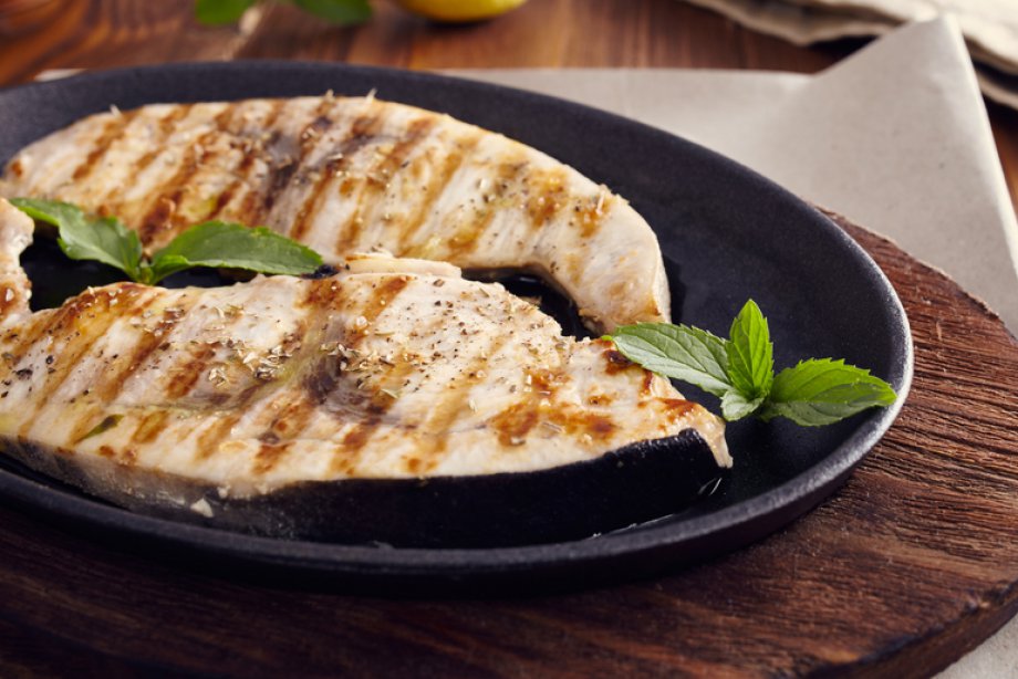 Pesce spada | Come cucinarlo | Ricette facili e veloci - Donna Moderna