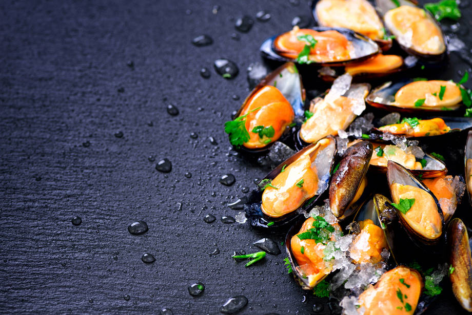 Cozze ricette | Come pulire e cucinare le cozze | Impepata di cozze ...