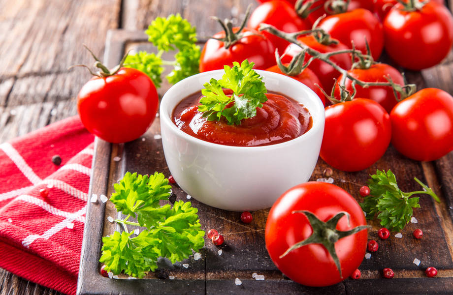 Conserva di pomodori fatta in casa | Ricetta e guida completa - Donna ...