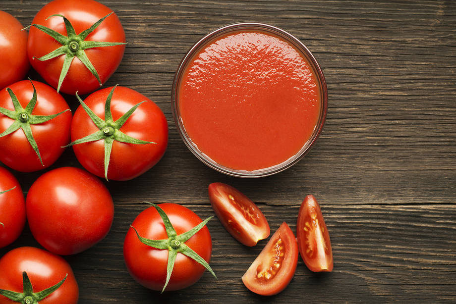 Conserva di pomodori fatta in casa | Ricetta e guida completa - Donna ...