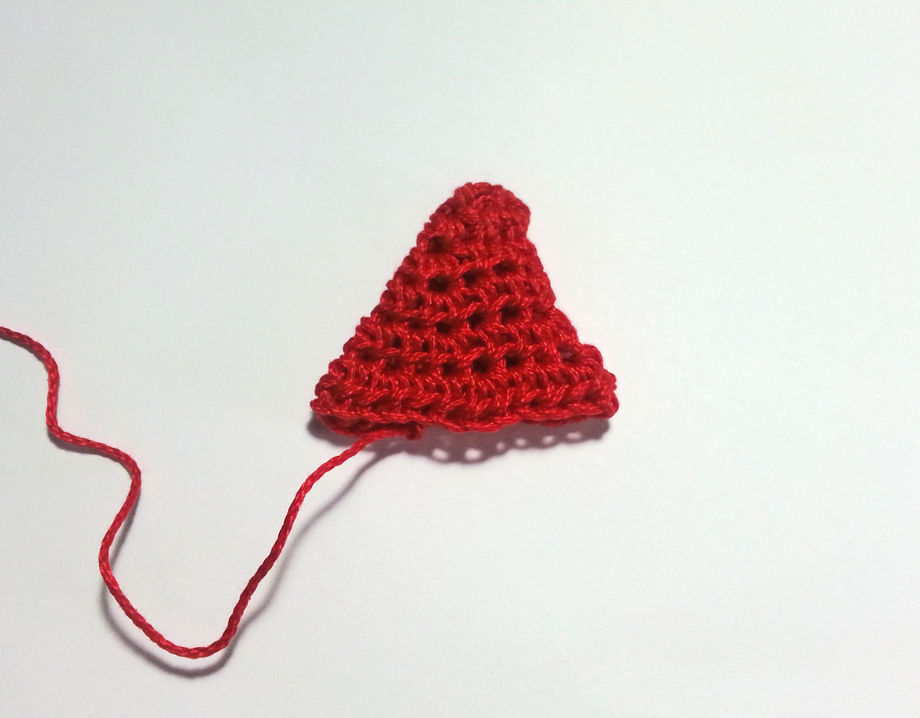 Come fare cappellino Natale all'uncinetto - Donna Moderna