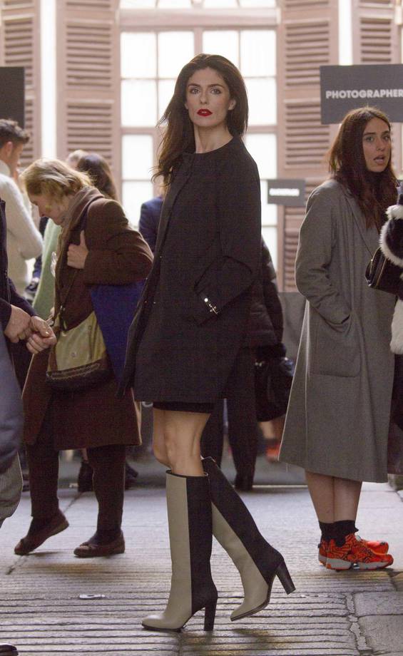 Anna Valle: vita privata, look, carriera, Instagram di Anna Valle ...